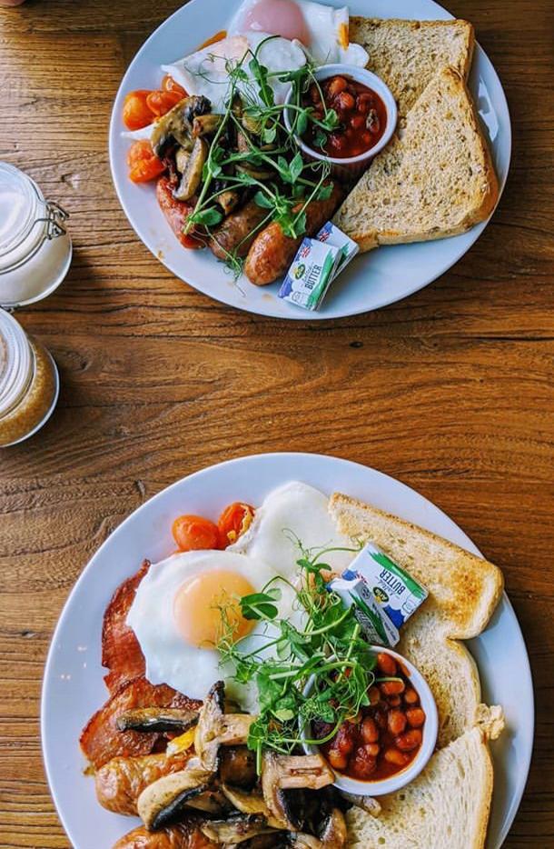 The best local breakfasts - Forest Glade Holiday Park